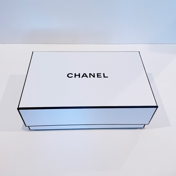 CHANEL | Other | Chanel Gift Box Empty | Poshmark